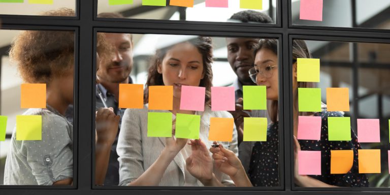 Kanban vs Scrum: A Product Manager’s Guide for 2023